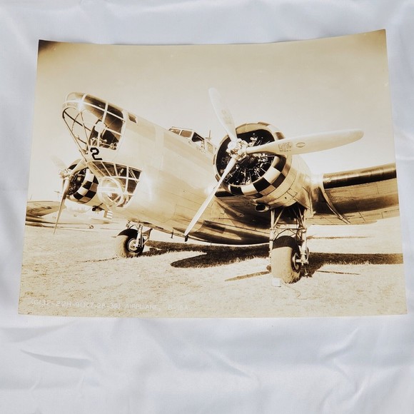 Art | Vintage Military Aircraft Numbered 1939 Photo Us Army B18a ...